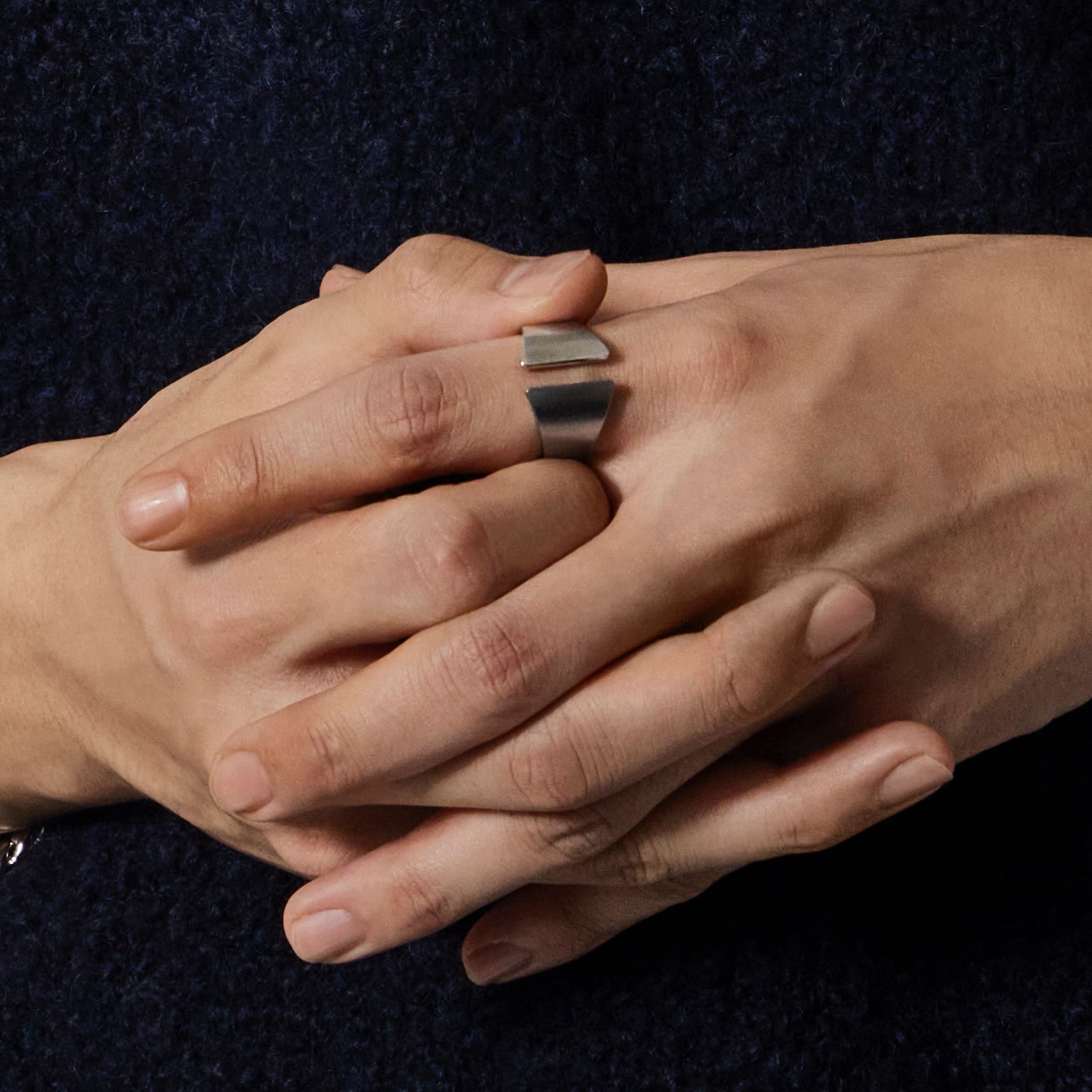 サージカル フラット オープンリング / SURGICAL STEEL FLAT OPEN RING|3150円|アモンズ アクセサリー