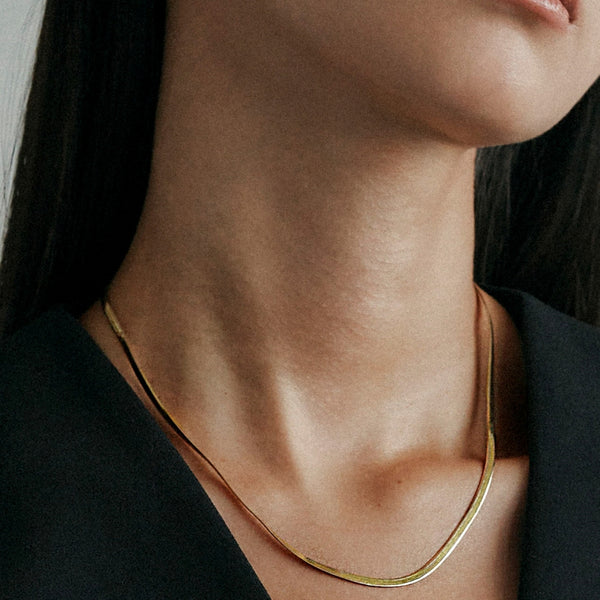 ワイド スネーク チェーン ネックレス / Wide snake chain necklace | アモンズ – amondz