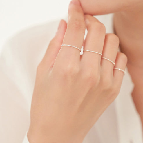 シルバー ベーシック レイヤード A カッティング Thin リング セット：5pcs / Silver Basic Layered A Cutting Thin Rings Set ...